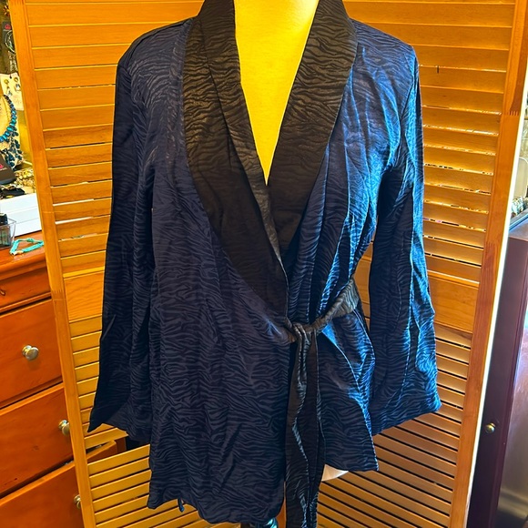 Victoria's Secret | Intimates & Sleepwear | Nwt Victorias Secret Robe ...